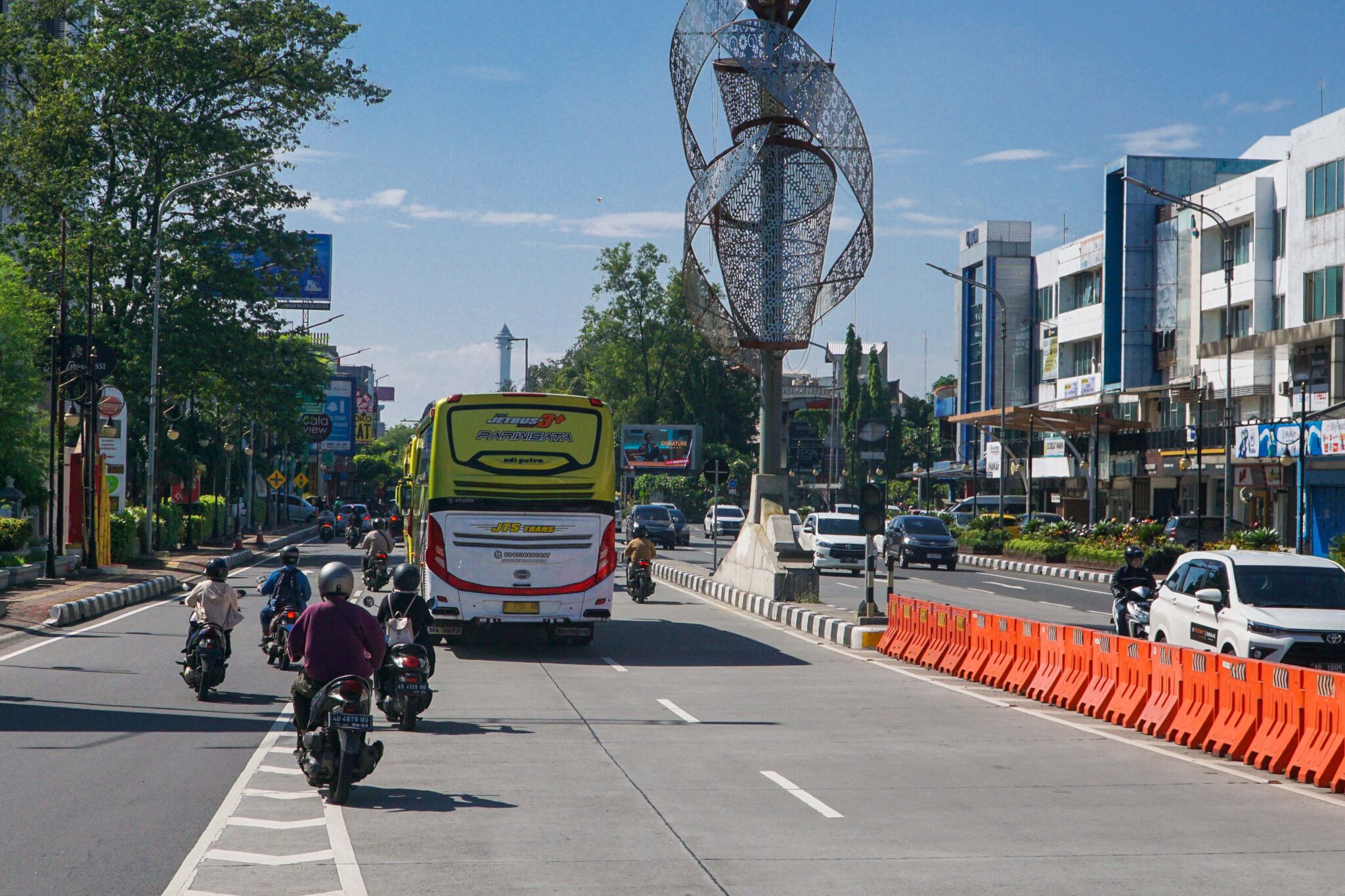 JTS TRANS | LUXURY BUS PARIWISATA